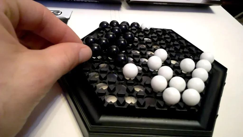 How To Play Abalone Game: A Beginner's Guide - iGamingXP